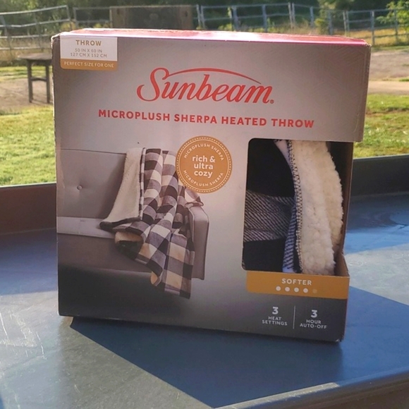 Sunbeam | Other | Sunbeam Micro Plush Sherpa Heated Throw Blackwhite ...